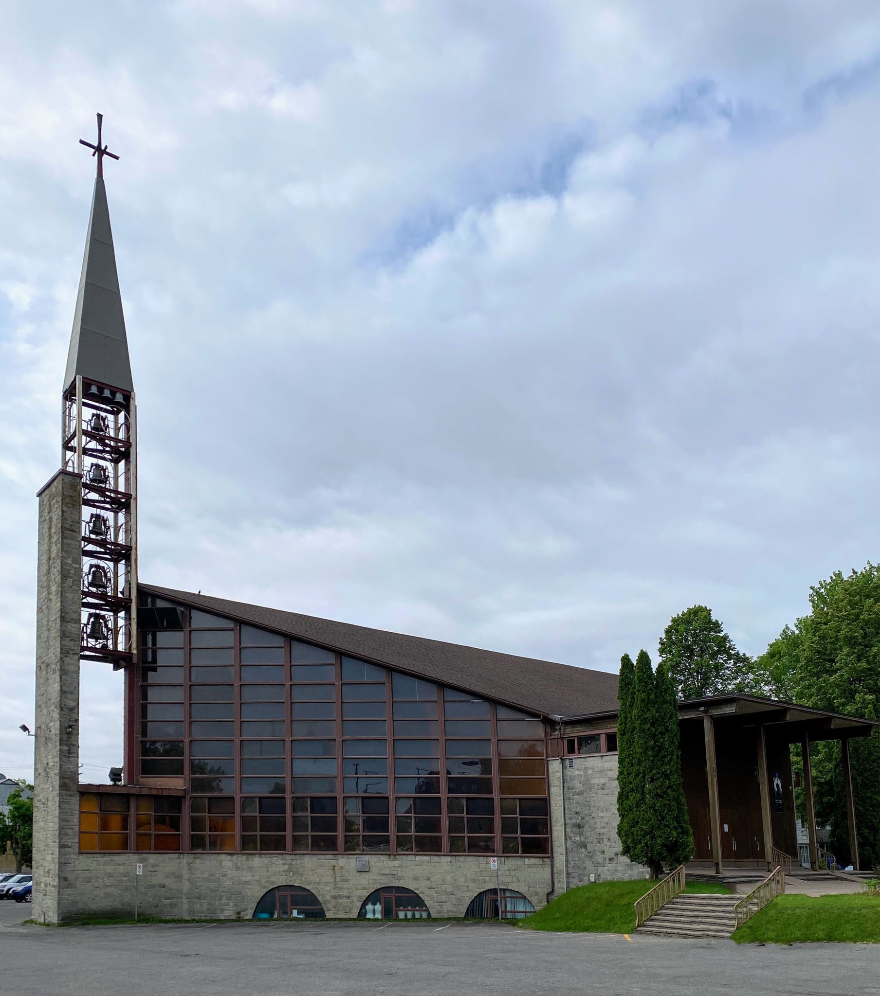 Église Saint-Agapit (Siège social)